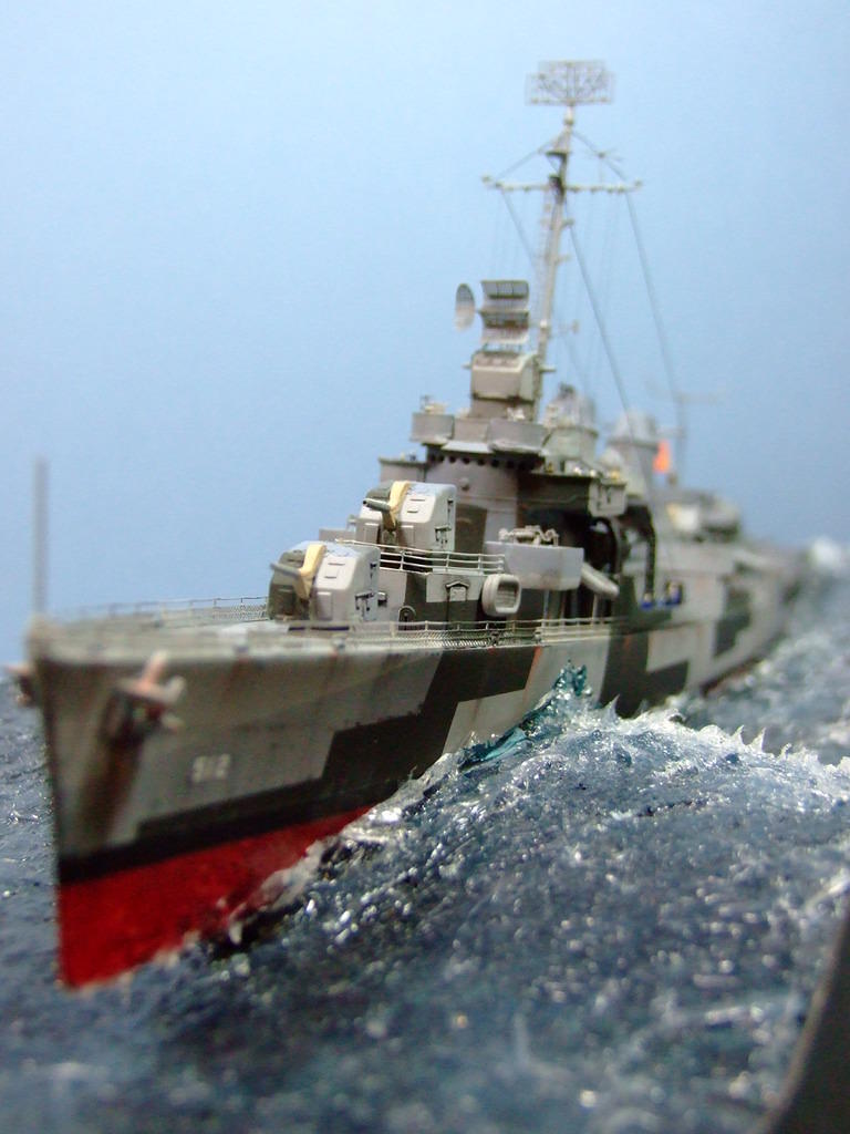 USS Spence DD-512, 1944 (Tamiya late-war conversion) - Ready for ...