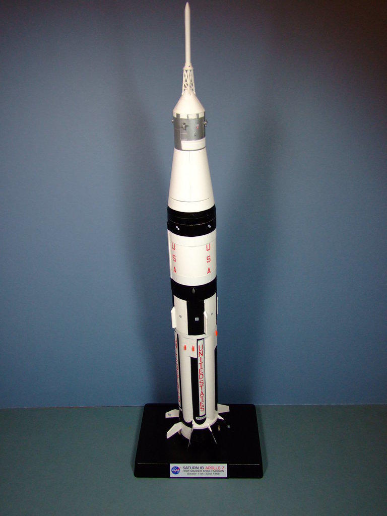 Apollo Saturn V Rocket (A11170) - 1:144 Airfix - Sci-Fi & RealSpace ...